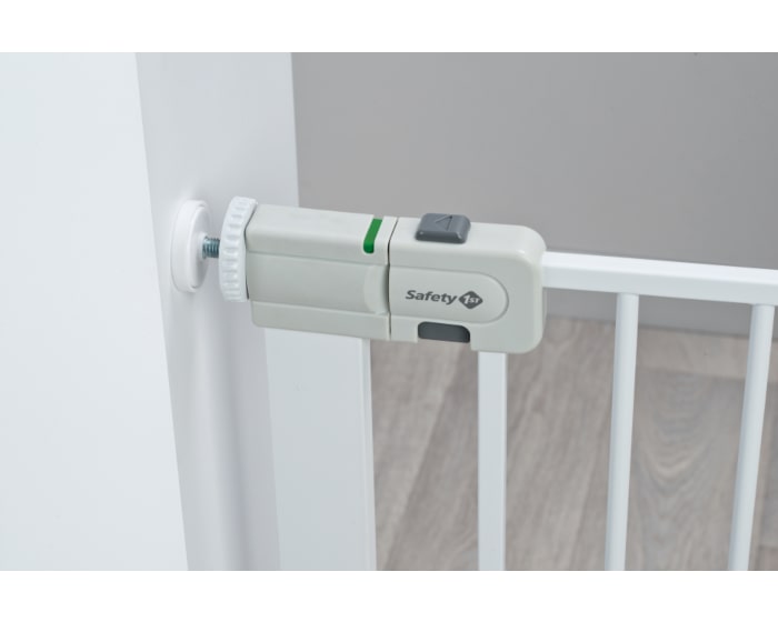 Safety 1st SecurTech® Simply Close Metal Gate