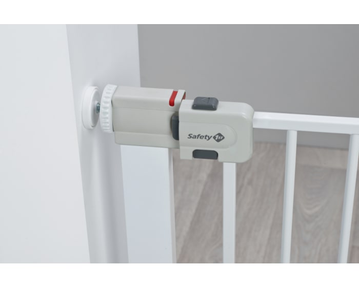 Safety 1st SecurTech® Simply Close Metal Gate