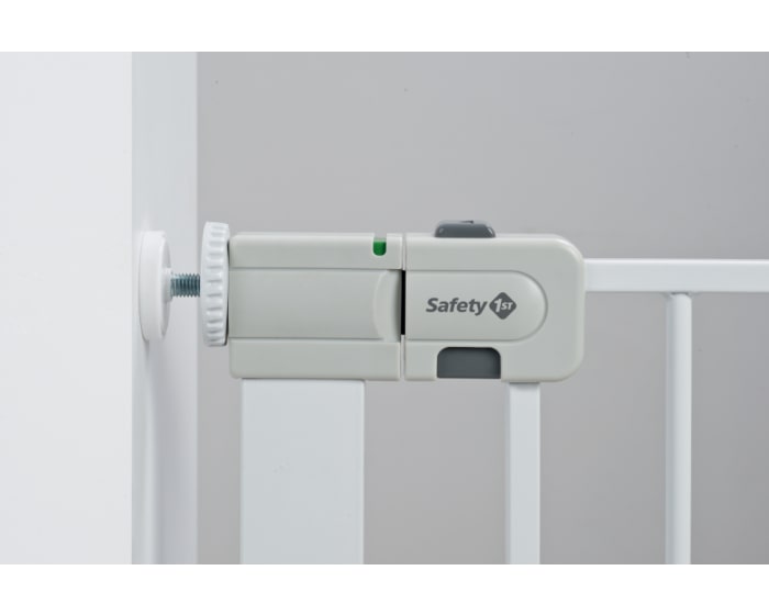 Safety 1st SecurTech® Simply Close Metal Gate